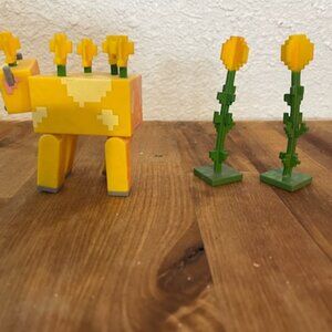 Minecraft | Toys | Minecraft Moobloom 3 4 Yellow Cow With Two Flowers ...